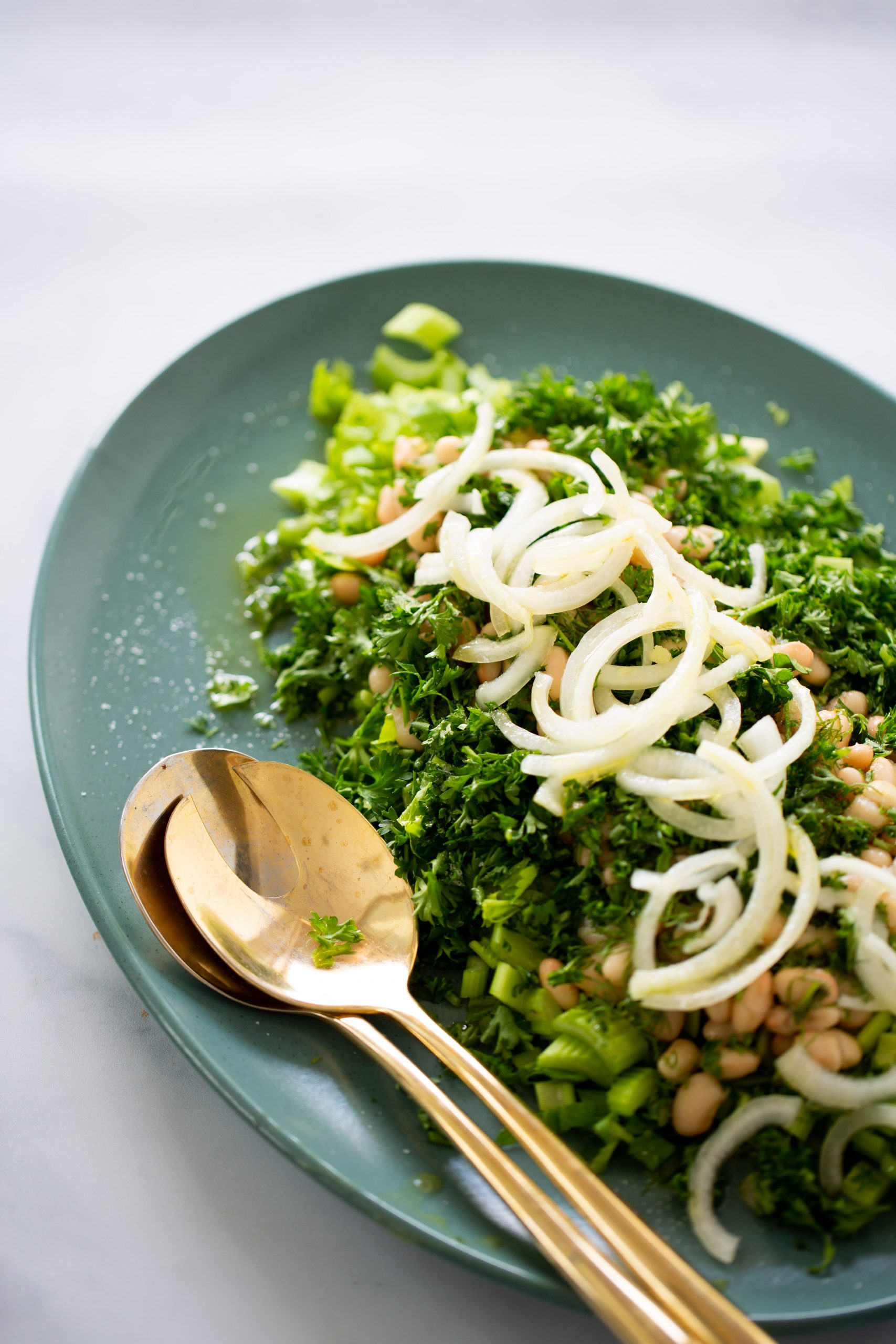 Ensalada de apio con hierbas frescas, rápida y super nutritiva ...