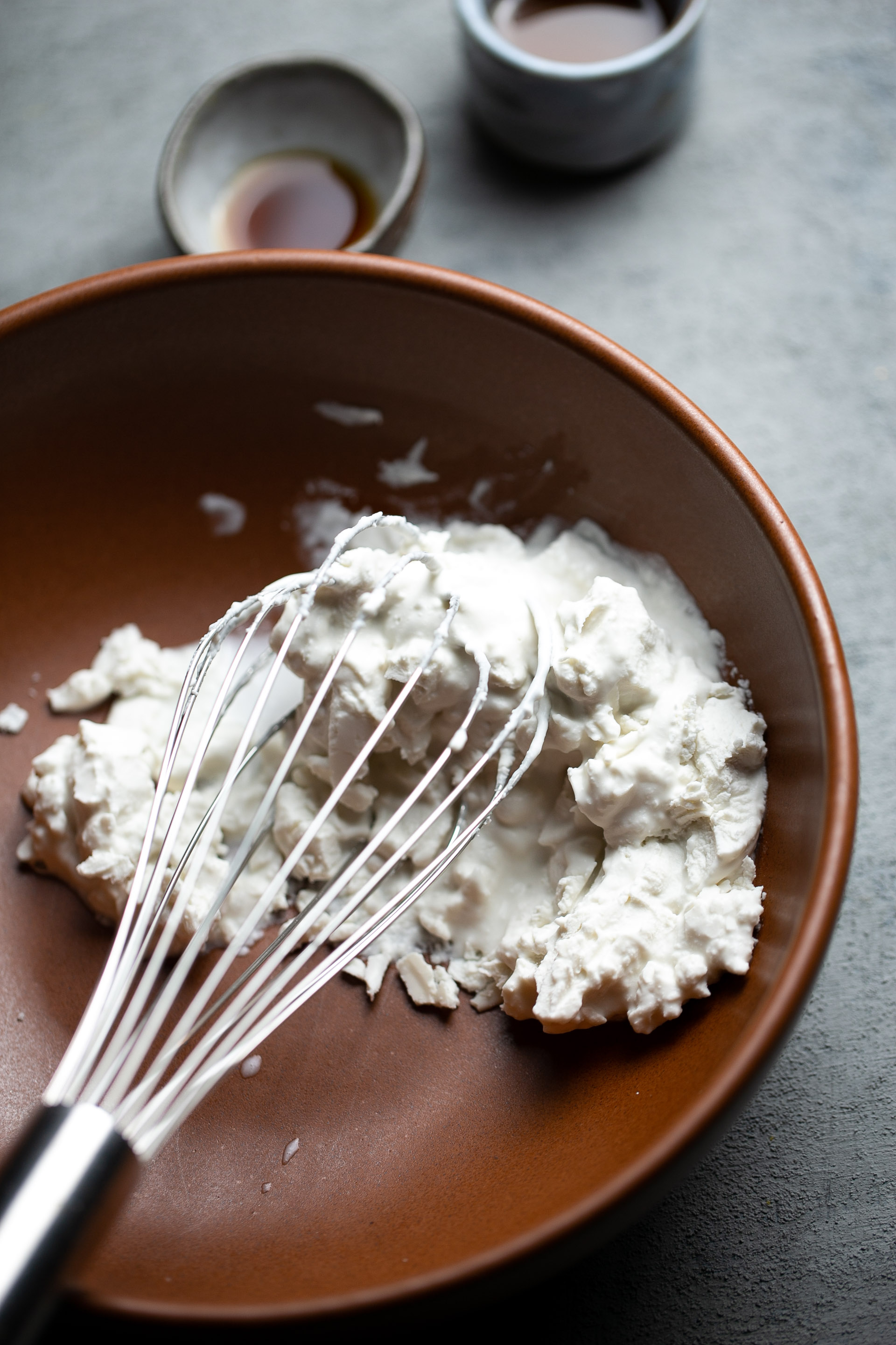 Crema Batida de Coco — Sin Lácteos, Lista en 5 Minutos